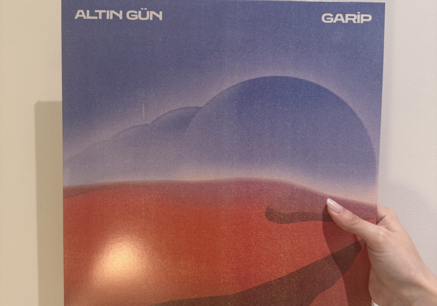 Altın Gün is Bringing Back Turkish Folk Music: Garip Album Review ...
